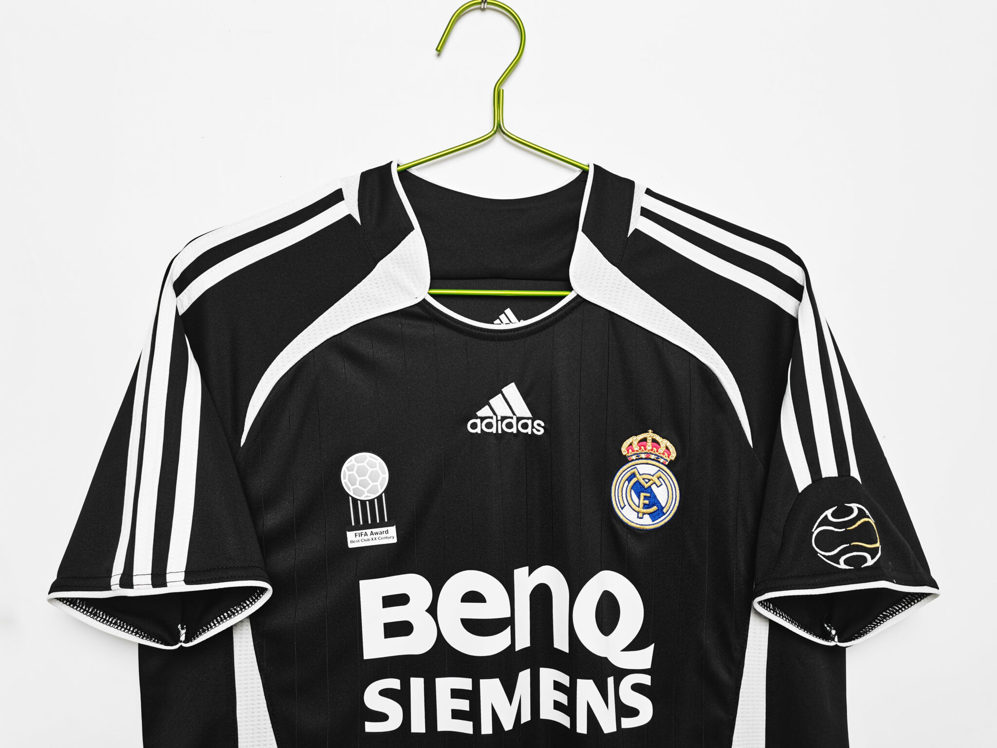 Camiseta preta do Real Madrid 2006/07 - Mago da Nike